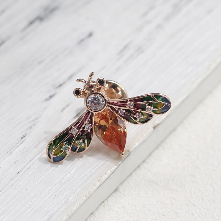 ・カテゴリ: ブローチ・スタイル: ユニセックス・主な素材: 銅・デザイン: 昆虫・カラー展開: ゴールド、シルバー