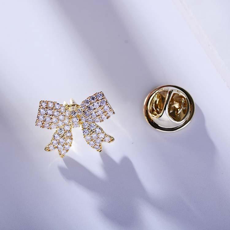 ・カテゴリ: ラペルピン・性別: レディース・スタイル: 韓国風・モチーフ: リボン・主要素材: 銅、ジルコニア・装飾素材: 金メッキ人工宝石、半貴石・加工: メッキ加工・カラー展開: ゴールド、シルバー、グラデーションピンク