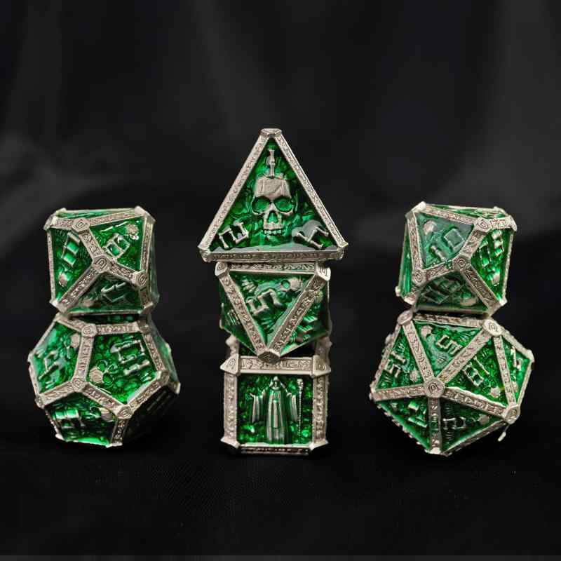 ・カテゴリ: サイコロ・素材: 合金・形状: 20面体、直角・カラー: ゴーストアーミー・バリエーション: オーロラブラック、パールニッケルクリアパープル、パールニッケルクリアレッド、ブラッドレッド、パールニッケルクリアグリーン、ニッケル、...