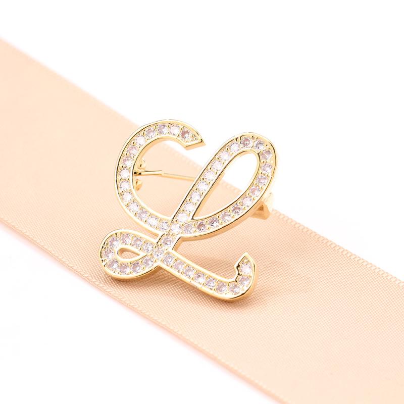 ・カテゴリ: ブローチ・スタイル: 欧米風、通勤・主な素材: 銅・デザイン: 幾何学模様・モチーフ: ライン・加工: 電鍍・用途: 装飾、贈答、固定・対象: 男女兼用・カラー展開: ゴールド、シルバー