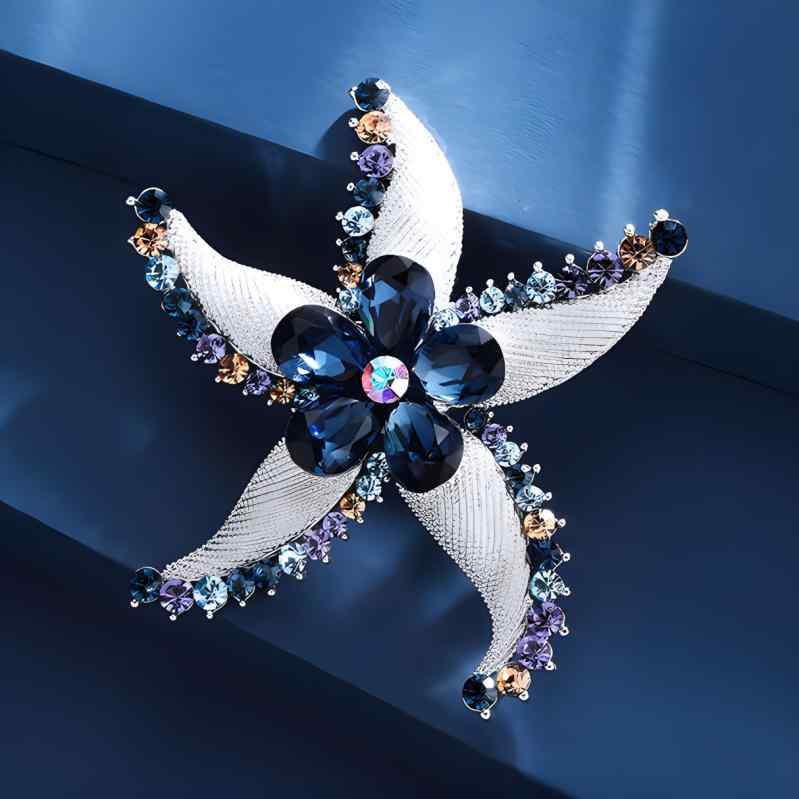 ・種類: ブローチ・素材: 合金・対象: 女性・デザイン: ヒトデ・デザインカテゴリ: 動物・加工: ラインストーン装飾・スタイル: 欧米風・スタイル分類: ファッション通勤・カラー展開: パープルレッド、ダークブルー