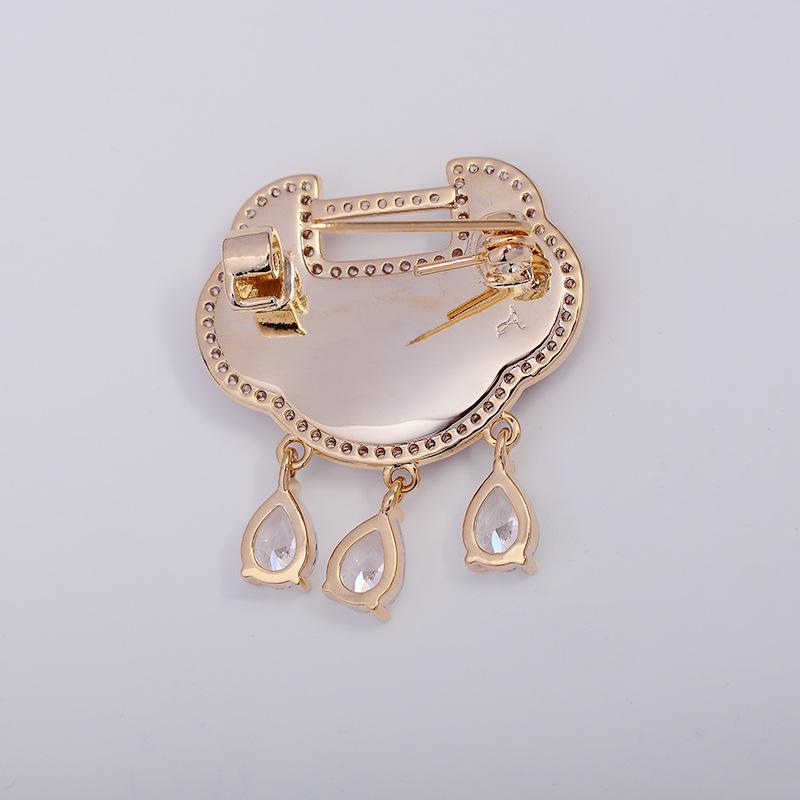 ・カテゴリ: ブローチ・対象: 女性・スタイル: ファッションOL、通勤、民族風・デザイン: 花・モチーフ: 平安錠・素材: 銅、キュービックジルコニア・加工: 電鍍・カラー: 赤・用途: 記念、装飾、ギフト、固定