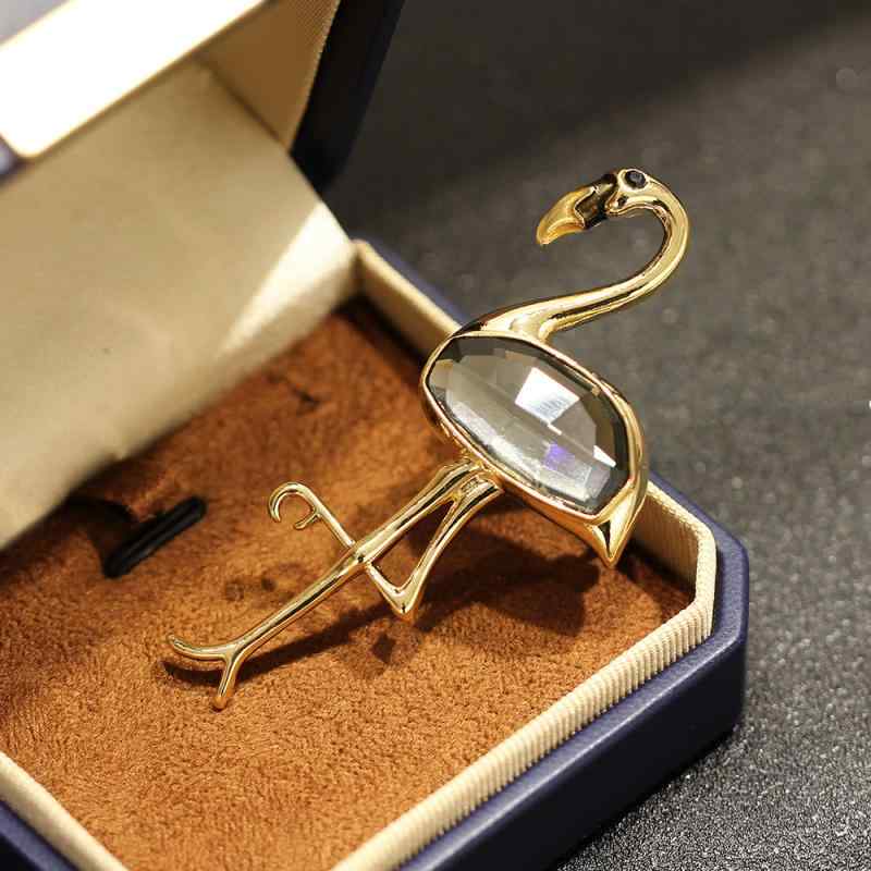 ・カテゴリ: ブローチ・スタイル: ファッションOL、通勤・主な素材: 人造水晶・モチーフ: 鳥・加工: 電鍍・カラー: 金色・対象: 男女兼用・用途: 記念、装飾、ギフト、防犯、固定