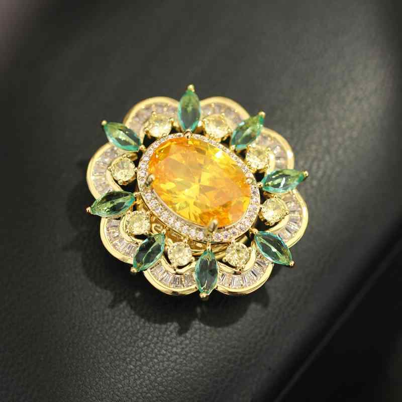 ・素材: 銅・モチーフ: フラワー・加工方法: メッキ加工・カラー展開: ゴールド、シルバー・柄: 幾何学模様、ライン・用途: 記念、装飾、ギフト、服の開き防止、固定・スタイル: ライトラグジュアリー・スタイル分類: ファッション通勤・対象...