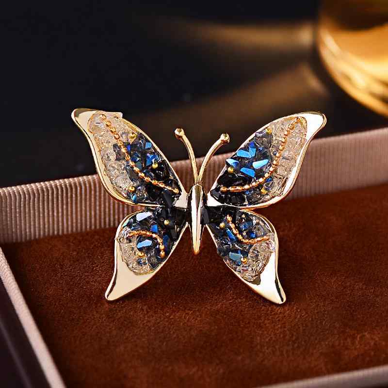 ・カテゴリ: ブローチ・対象: レディース・スタイル: エレガント、ファッション通勤・主な素材: 銅、酸化ジルコニウム・モチーフ: 蝶、昆虫・加工: 電鍍・カラー: ゴールド・機能: 記念、装飾、ギフト、固定