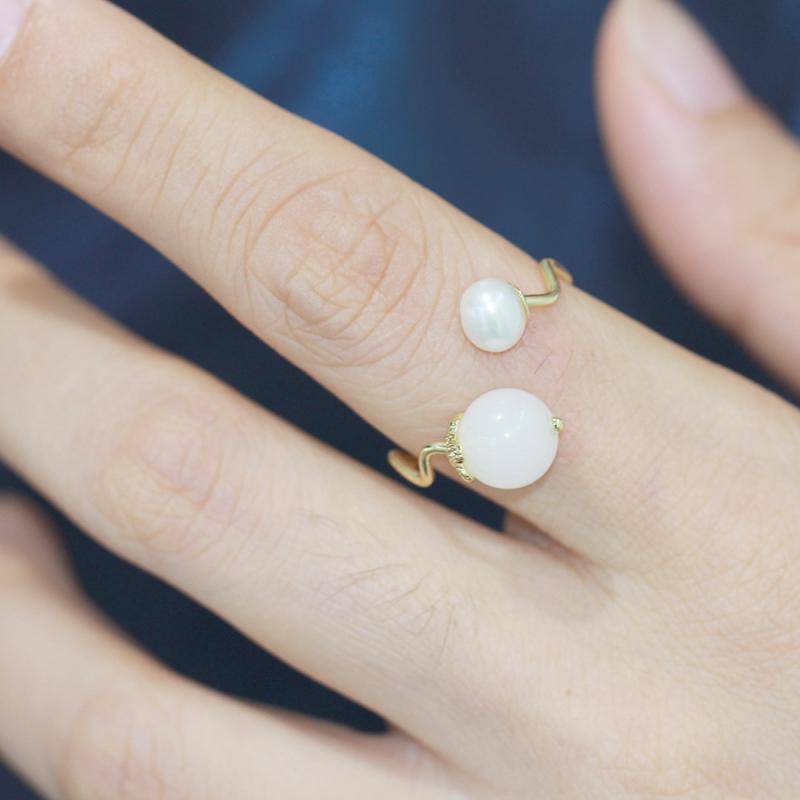 ・カテゴリ: 指輪・素材: パール・デザイン: 幾何学模様・対象: レディース・カラー: ゴールド