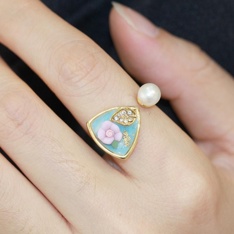 ・カテゴリ: 指輪・素材: 銅・デザイン: 花柄・加工: 電鍍・カラー: ゴールド・サイズ: フリーサイズ・スタイル: 宮廷風・テイスト: レトロ・対象: レディース