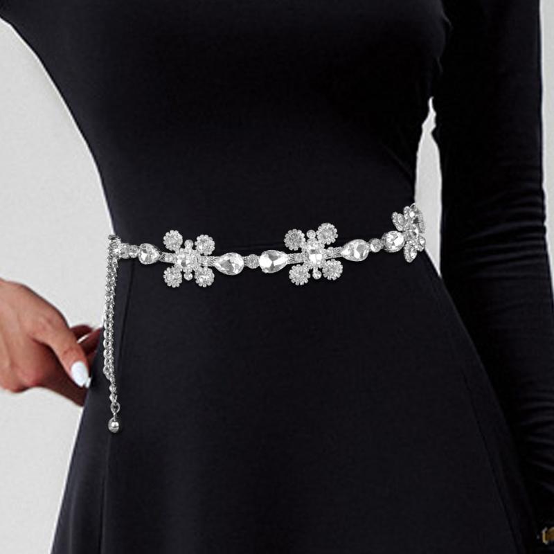 2個セット・カテゴリ: ウエストチェーン・性別: 女性・対象年齢: 成人・素材: 金属・デザイン要素: フリンジ・カラー: シルバー・スタイル: 万能・ベルト仕様: シングルループ・幅: 約3.5cm・バックルデザイン: 光沢仕上げ