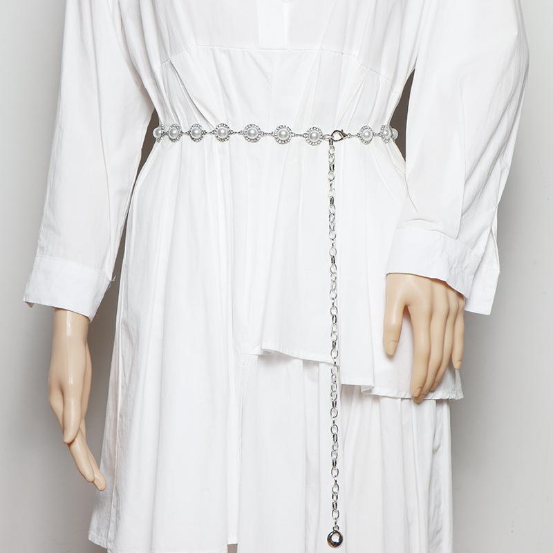 ・カテゴリ: ウエストチェーン・対象: 女性・年齢層: 成人・素材: 金属・デザイン: 象嵌・カラー展開: ゴールド、シルバー・スタイル: 万能・形状: シングル