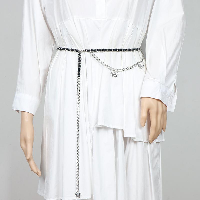 ・主な素材: 金属・バックル素材: 合金・留め具: フック・カラー展開: ブラック、ホワイト・幅: 細身・スタイル: フェミニン・デザイン: エスニック