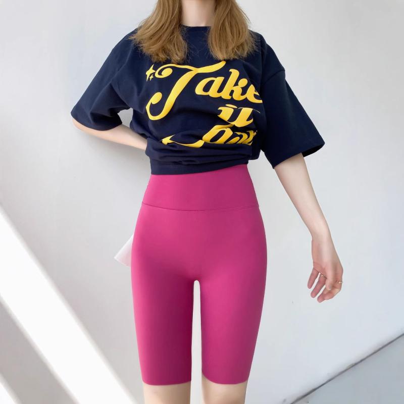 ・カテゴリ: 一体型パンツ・パンツ丈: 5分丈・パンツシルエット: タイトフィット・スタイル: ベーシック、上品エレガント・主な素材: ナイロン70-80%未満、スパンデックス30%以下・厚さ: 薄手・機能: 吸汗・伸縮性: 高い・柄: ロ...