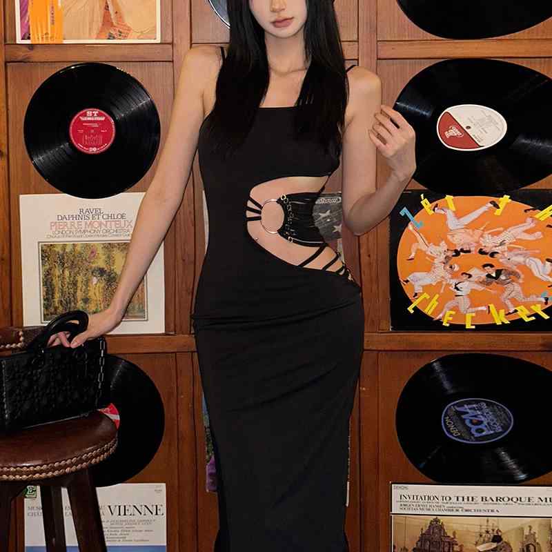 ・カテゴリ: ワンピース・スタイル: ストリートカジュアル、欧米風、セクシーカジュアル・主な素材: ポリエステル90〜95%、スパンデックス5〜10%・柄: 無地・クロージャー: プルオーバー・形式: 単品・丈: ロング丈・スカートシルエッ...