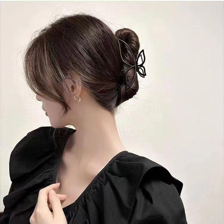 ・素材: 合金・加工方法: 電鍍・ヘアクリップ分類: バンスクリップ・カラー展開: アースカラー、ブラック・スタイル: 韓国風・スタイル分類: 清新フェミニン・製品カテゴリ: ヘッドドレス・対象: 女性