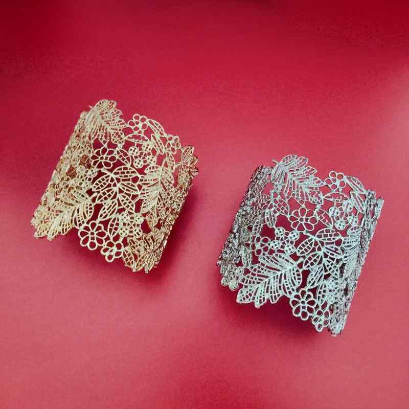 ・素材: 金属・スタイル: レトロ、エスニック風・対象: レディース・デザイン: ジオメトリック・処理プロセス: 電気メッキ・カラー展開: ゴールド、シルバー・機能: 装飾・トレンド要素: レトロエスニック風・カテゴリ: ブレスレット