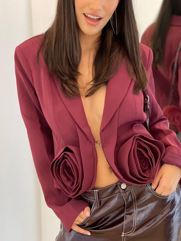 ・カテゴリ: ショートジャケット・スタイル: エレガント、オフィスカジュアル・主な素材: ポリエステル・主な素材混率: ポリエステル50-70%・素材2: スパンデックス・素材2混率: スパンデックス30%以下・ネックライン: Vネック・袖...