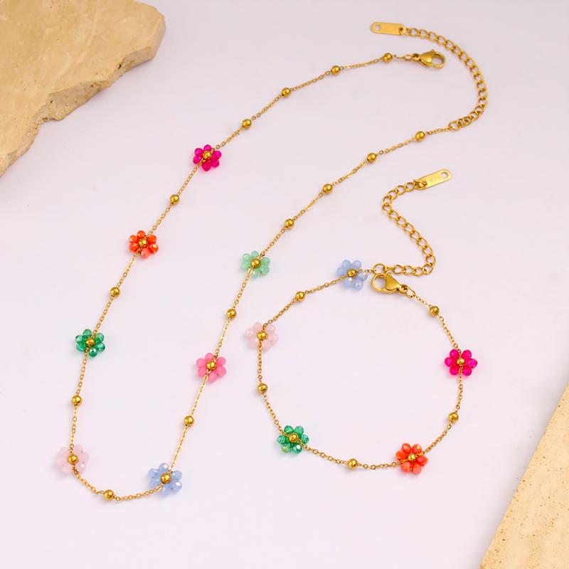 ・素材: ステンレス・スタイル: 花柄・セット内容: ネックレス、ブレスレット・チェーン種類: レギュラーチェーン・ペンダント素材: チタン鋼・柄: 花柄・カラー展開: ブレスレット、ネックレス・テイスト: フェミニン、スイート・カテゴリ:...