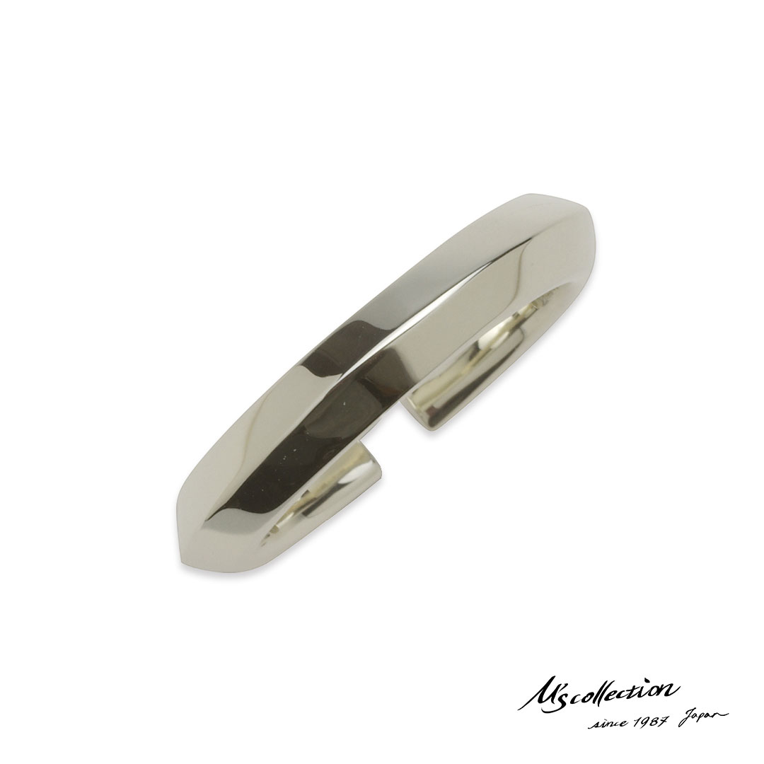 エムズコレクション商品一覧はコチラエムズコレクション ファイン フラット リング シルバー925 指輪 9号〜21号 メンズ ブランドエムズコレクション ファイン トライアングル リング シルバー925 指輪 9号〜21号 メンズ ブランド...