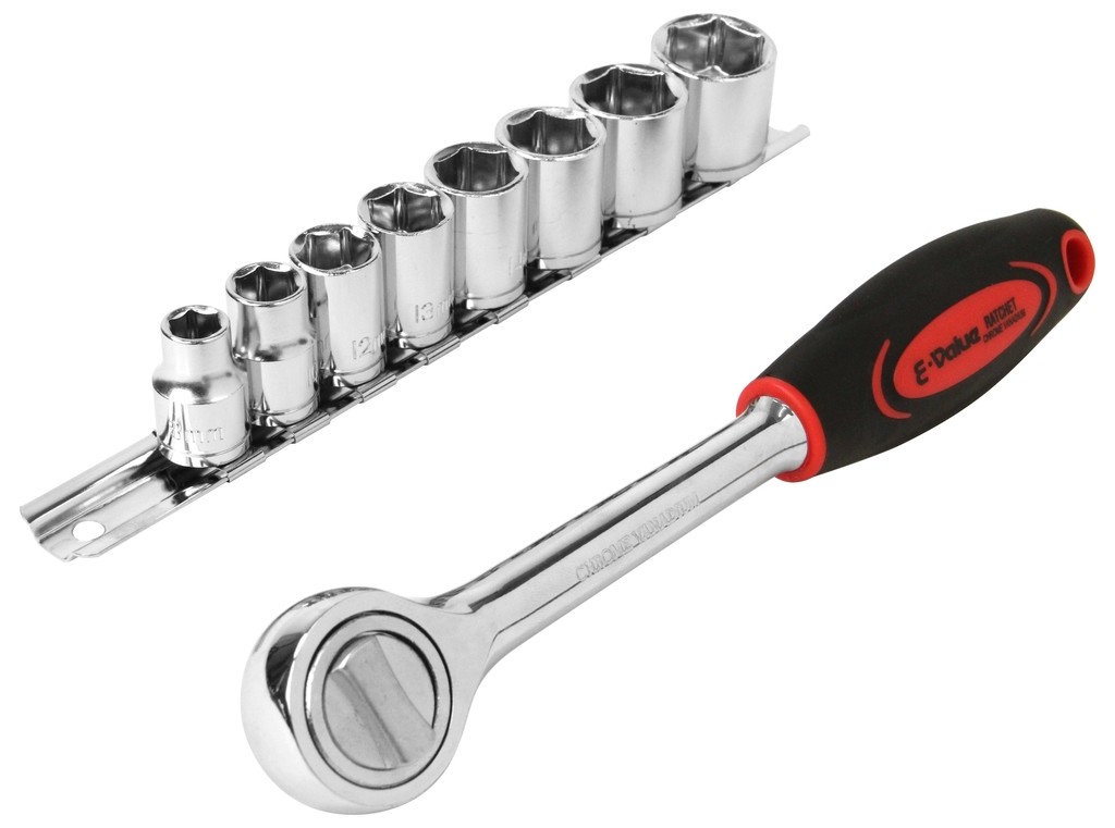 ■商品概要【商品仕様】●差込角：9.5mm(3／8インチ)。【規格】ESR-309H【商品サイズ】幅26×高さ210×奥行き33mm重量615g●セット内容ソケット：8、10、12、13、14、15、17、19mm、ラチェットハンドル。■詳...