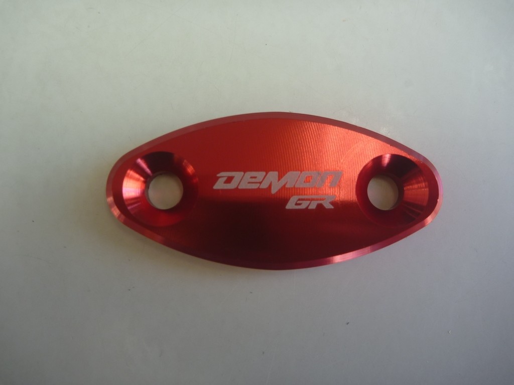 ■商品概要【入数】1■注意点※取付には一部加工等が必要な場合があります。※海外生産品の為、小傷やパッケージのへこみ等がある物もございますが、製品使用における品質に問題はありません。※振動で各種ボルトが緩むことがあります。乗車前に点検・増し締...