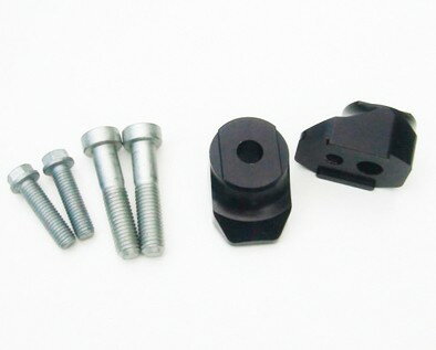 ■商品概要厚み：20mm■詳細説明ライディングポジションの自由度を高めるハンドルバーハイトアジャストスペーサー。■注意点※こちらは旧型/M10ボルト用です。現在のXTRIG製トリプルクランプ及びトップクランプには使用出来ませんのでご注意下さ...