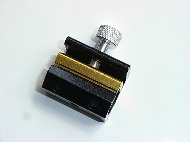 ■商品概要シングル■詳細説明ワイヤーへの潤滑油の注入にはコレが便利！