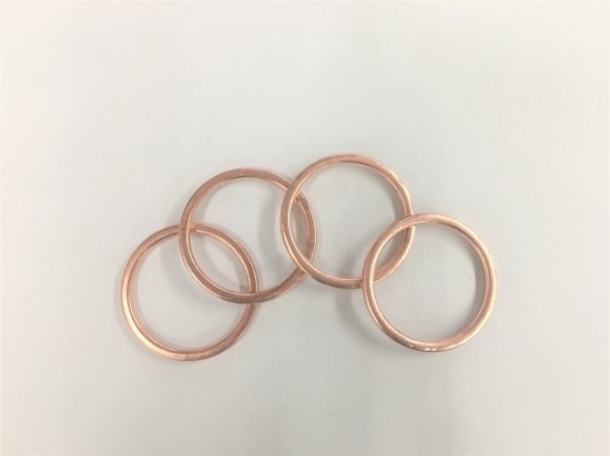 ■商品概要4個セット対応：「カワサキ純正番号：11061-1372」■詳細説明エキパイ着脱の際は交換をお勧めします。マフラーガスケット4個セットになります。エキパイ着脱の際はガスケットの交換をお勧めします。■注意点※メーカー都合により商品の...
