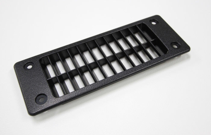 ■商品概要【サイズ】外寸：約220mm×約80mm×約18mm■詳細説明ベッドキットやボックス等にDIYで取り付けが可能な、樹脂製のオグショーオリジナルのエアーダクトです。耐熱性も高く、FFヒーター等にも使用可能です。12mmの板に、2mm...