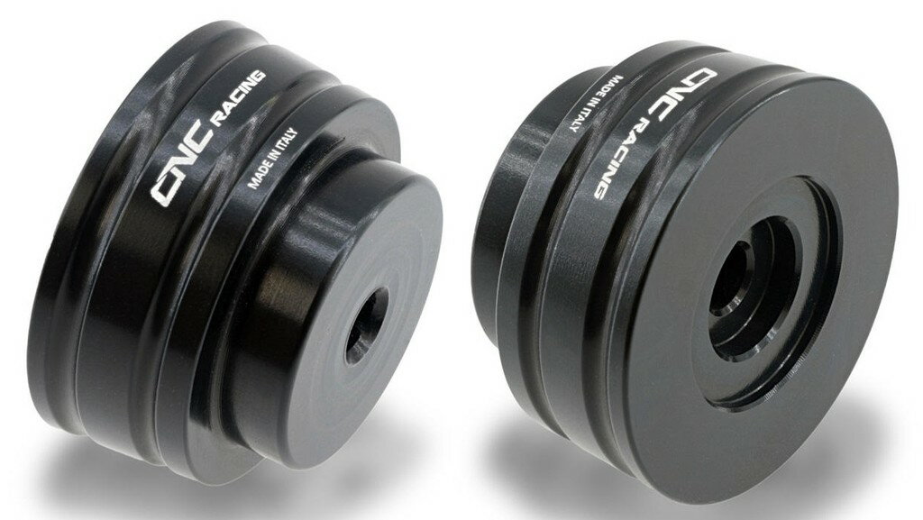 ■商品概要素材：軽合金ビレット入数：2 ピース■詳細説明軽合金ビレットからCNC加工され、アルマイト仕上げが施されている。 The kit replaces the OEMpartswithout any modification.Kit ...