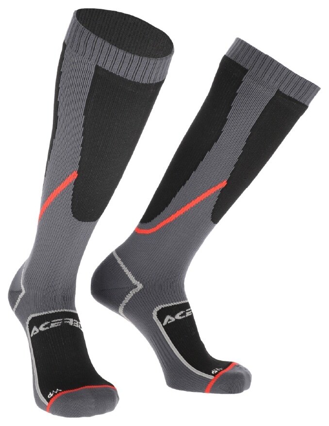 ■商品概要COLOR：BLACK／GRAYMATERIAL：・外層：82％ ナイロン、16％ ポリエステル、2％ スパンデックス・中間層：100％ ポリテトラフルオロエチレン・内層：54％ ポリエステル、44％ 綿、2％ スパンデックス■詳...