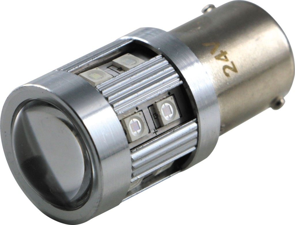 ■商品概要シングル球サイズ：高43.5mm×径19mm規格：12V／24V共用口金規格：BA15S入数：1個■詳細説明超高輝度SMDを14個搭載した驚異の明るさです。■注意点※メーカー都合により商品の仕様変更がある場合がございます。ご了承く...