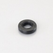 ■商品概要【タイプ】OSH-07【サイズ】12×24×5【適合純正品番】91203-436-004【入数】1個■詳細説明純正部品と同サイズの補修用Oリング、オイルシールです。オイルフィラーキャップやオイルフィルターキャップ、各スピンドル、シ...