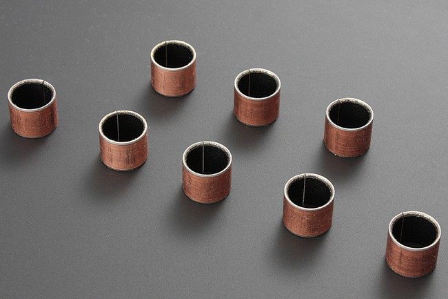 ■商品概要入数：2台分(8個セット)■詳細説明スロットルレバーを支持する無給油タイプのメタルセット。交換することでスロットルレバーを正確に支持し、軽快なアクセル操作を実現します。■適合車種Z1 (900SUPER4)&ensp;Z1 (90...