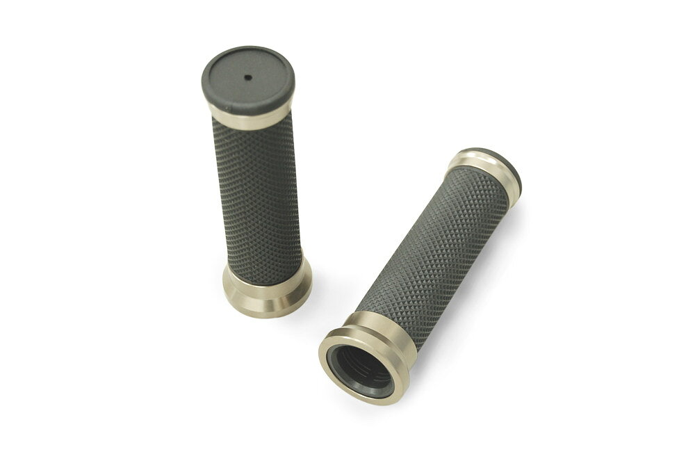 ■商品概要カラー：ブロンズ全長：124mm内径 右：約22φ　左：約20φ左右セット■注意点※スズキ車には不適合※車種によっては取り付けにくい場合がございますので、ご注意下さい。※貫通式取付不可■適合車種&ensp;&ensp;&ensp;...