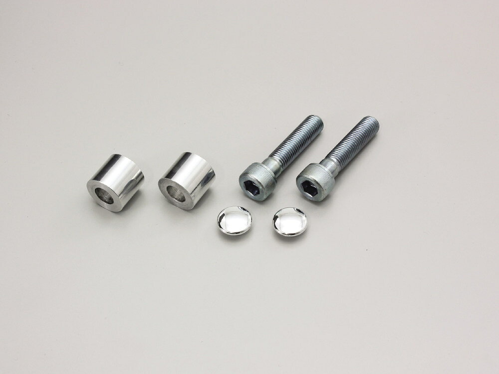 ■商品概要カラー：クロームメッキローアングルミラー用M10正ネジ取付用■詳細説明ミラー取付位置を20mm高くして回転方向の調整範囲を広げます。■注意点※画像には他のカラーリング／他のタイプが含まれている場合があります。■適合車種&ensp;...