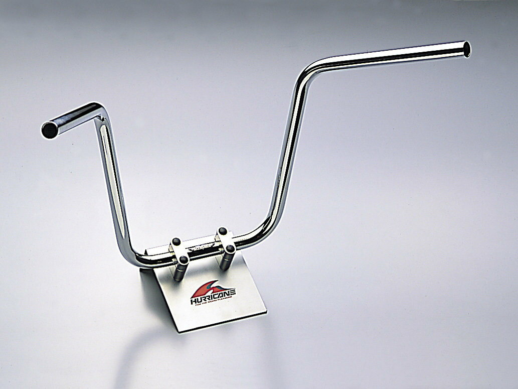 ■商品概要カラー：クロームメッキ外径Φ22.2mm 内径Φ18mm全高290mm全巾630mm■注意点※画像はイメージです。※画像には他のカラーリング／他のタイプが含まれている場合があります。■適合車種&ensp;&ensp;&ensp;備...