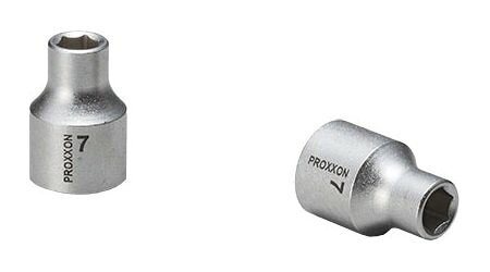 ■商品概要サイズ：7mm差込角サイズ：3／8(9.5mm)ソケット外寸：直径＝Φ17.2mm (作業口＝Φ10.9mm) 長さ＝26mm重量：20g【素材／材質】クロムバナジウム鋼表面仕上：下地に二層のニッケルクローム／最終仕上げはマットク...