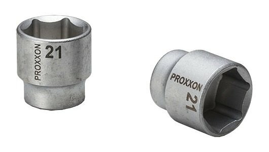 ■商品概要サイズ：21mm差込角サイズ：3／8(9.5mm)ソケット外寸：直径＝Φ28mm 長さ＝30mm重量：62g【素材／材質】クロムバナジウム鋼表面仕上：下地に二層のニッケルクローム／最終仕上げはマットクローム【仕様】レーザーマーキン...