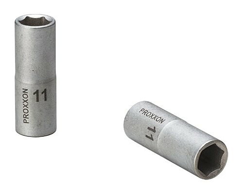 ■商品概要サイズ：11mm差込角サイズ：3／8(9.5mm)ソケット外寸：直径＝Φ16.6mm (作業口＝Φ15.8mm) 長さ＝46mm重量：37g【素材／材質】クロムバナジウム鋼表面仕上：下地に二層のニッケルクローム／最終仕上げはマット...