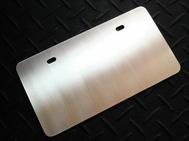 ■商品概要厚さ：3mm■詳細説明厚さ3mmのアルミ製です。■適合車種&ensp;&ensp;&ensp;備考: 汎用