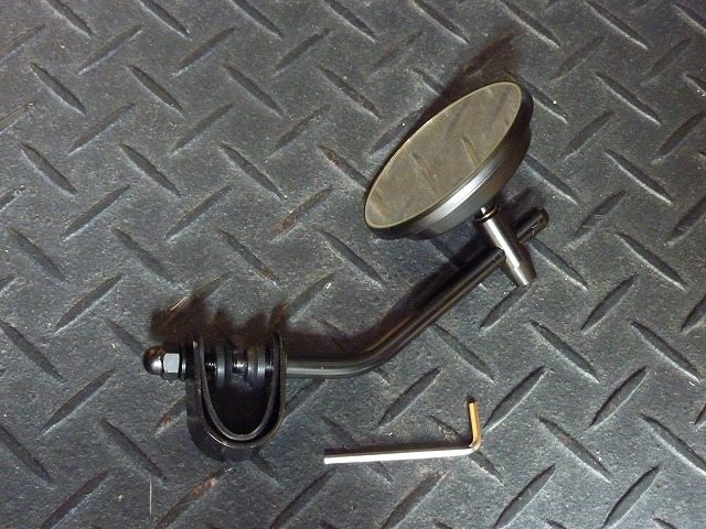 ■詳細説明ステーの曲がりがポイントです！ステー部分が曲げてありますのでスイッチボックスやスロットルホルダーなどを避けギリギリの位置での取り付けが可能です。ミラーを外に出すことが可能になる分後方確認もしやすくなります。■適合車種&ensp;&...