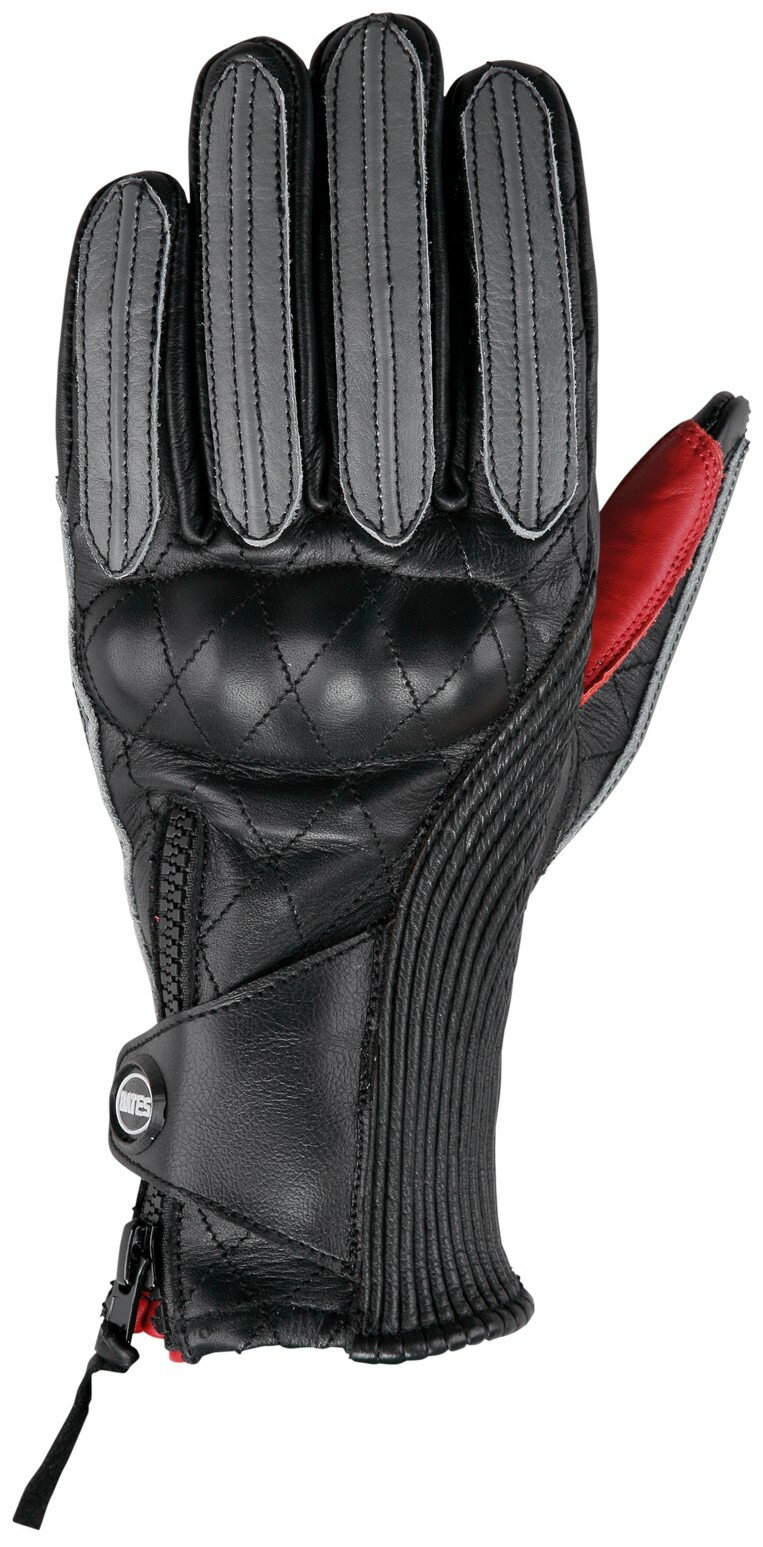 ■商品概要【カラー】ブラック【素材】牛革【装備】ハードナックルプロテクター(脱着不可)タッチパネル対応■詳細説明ハードナックルプロテクターを内蔵したクラシカルテイストのレザーグローブです！デザインの一部となっている甲のファスナーは大きく開い...