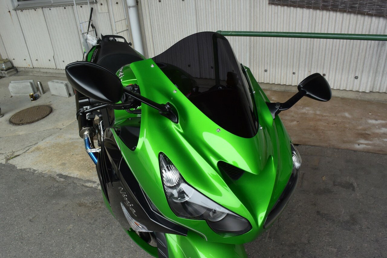 ■商品概要◆カラー：スモーク◆タイプ：ストリート◆純正スクリーンより高さ30mmアップ■適合車種ZX14R&ensp;ZX14R 年式: 12-14