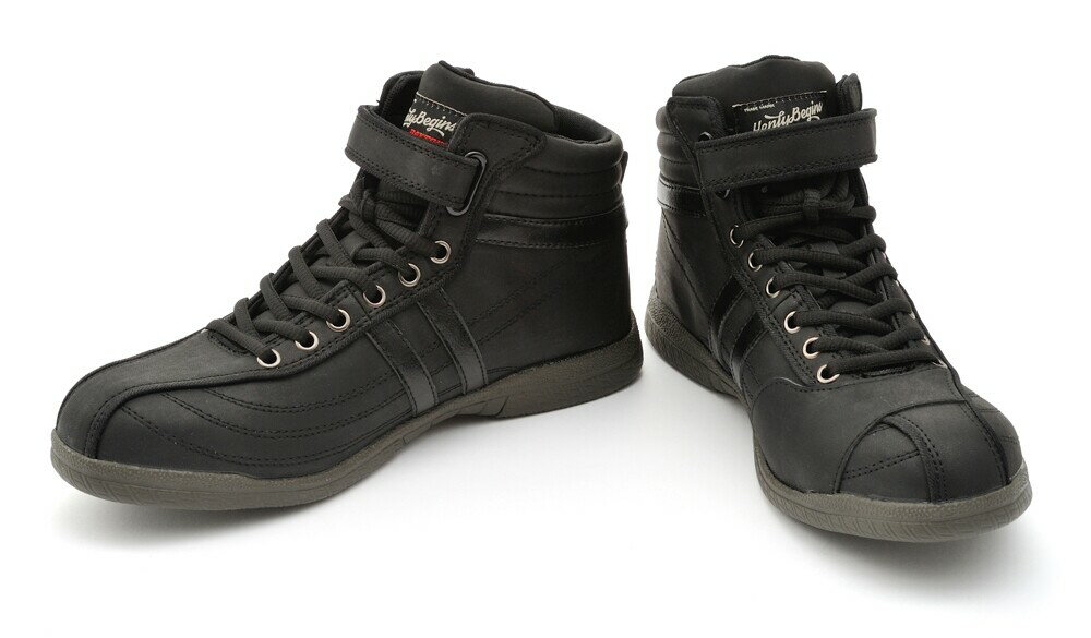 ■商品概要カラー：ブラック【素材】・アッパー：ポリウレタン合成皮革(PU)・ランニング：ポリエステルメッシュ・ソール：1層合成ゴム・インソール：ゴム製スポンジ、ポリエステルメッシュ(表)・先芯：鋼鉄製■詳細説明面ファスナーベルト付きで脱ぎ履...