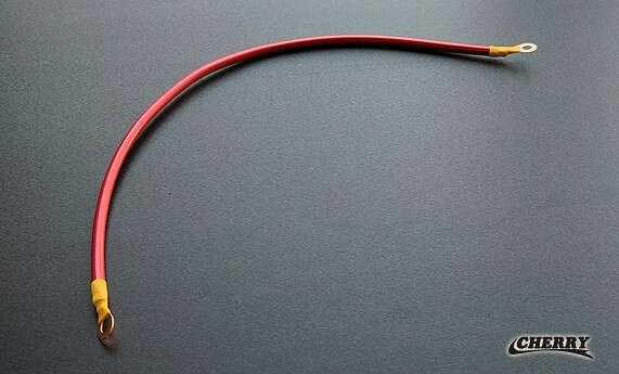 ■商品概要カラー：レッド【サイズ】直径：約6mm長さ：約40cm両端子：M6サイズ■詳細説明アーシングにも使用可。汎用のアースケーブルです。太さ6mmの丈夫な線です。純正アースの互換パーツとしても、パワーアップ用のアーシングケーブルとしても...