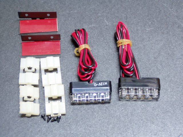 ■商品概要サイズ：10×38×18mm入数：2個■詳細説明国産LEDを使用した5pscタイプのウインカーセットです。コンパクトサイズですので取り付けに悩む必要が御座いません。取り付けは、付属のステーを使用するか、両面テープなどでしっかり固定...