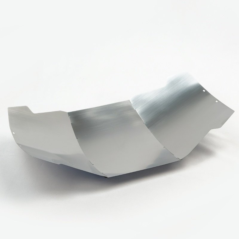 ■商品概要カラー：シルバーサイズ：奥行250×幅470mm収納サイズ：180×280mm重量：196g素材：ステンレス※参考：2枚火床パネルサイズ260×350mm(収納時180×280mm)重量146g■詳細説明450mmの長い薪もそのま...