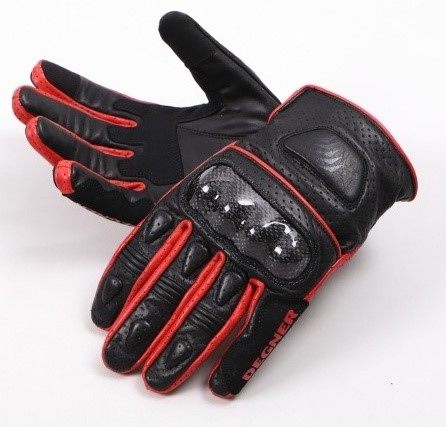 ■商品概要カラー：レッド素材：牛革■詳細説明■お手入れ方法■・汗や雨等で濡れてしまった後は、風通しのよい日陰で乾燥させ、レザーオイルで保湿してください。・レザーオイルの塗りすぎは革が弱くなってしまい、カビ等の原因となりやすい為、塗りすぎない...