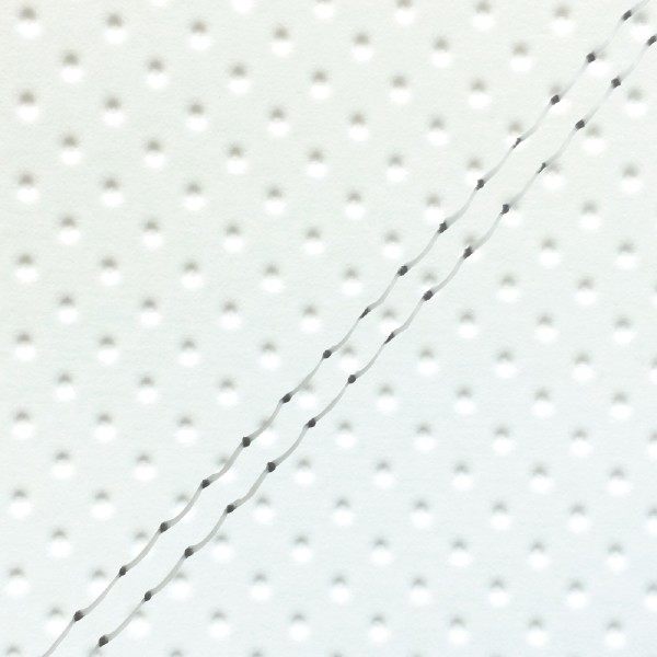 ■注意■この商品は下記となります。必ずご確認ください。カラー：フルエンボスホワイト/透明ダブルステッチ■他の商品はこちらですカラー：フルエンボスレッド/黒ステッチはこちらカラー：フルエンボスブルー/黒ステッチはこちらカラー：フルエンボスイエ...