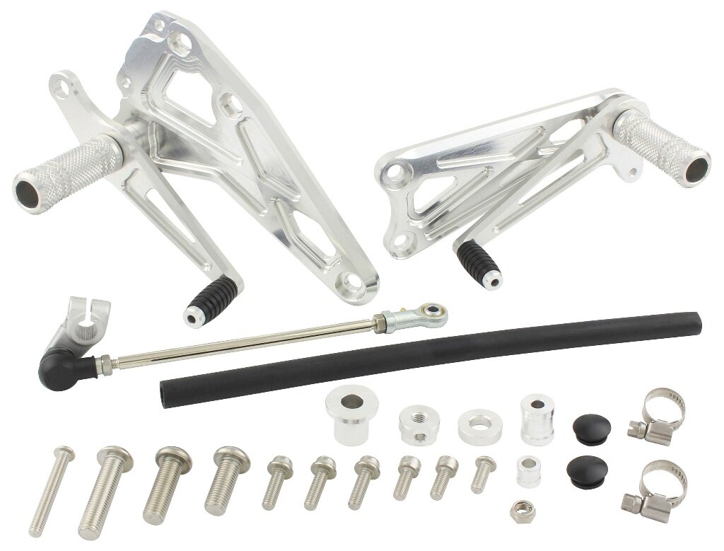 ■商品概要カラー：シルバー素材：アルミ削り出し／アルマイト仕上げ逆シフト対応■詳細説明100mmアップ／150mmバックのサーキットラン専用設計。■注意点※バックステップ装着時、キックアームをシフトアップ社製(スティールキックアーム＃201...