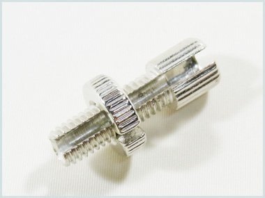 ■商品概要【素材／材質】メッキ■詳細説明クラッチケーブルの遊びを調節する部品。メッキ仕様でドレスアップにも最適。ブレーキケーブルアジャスターとしても使用可。■注意点※メーカー都合により商品の仕様変更がある場合がございます。ご了承ください。■...